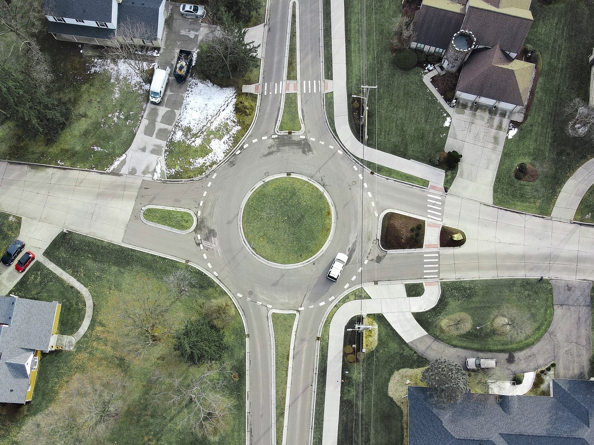 Roundabouts | Bill Changes the Way We Maneuver Roundabouts
